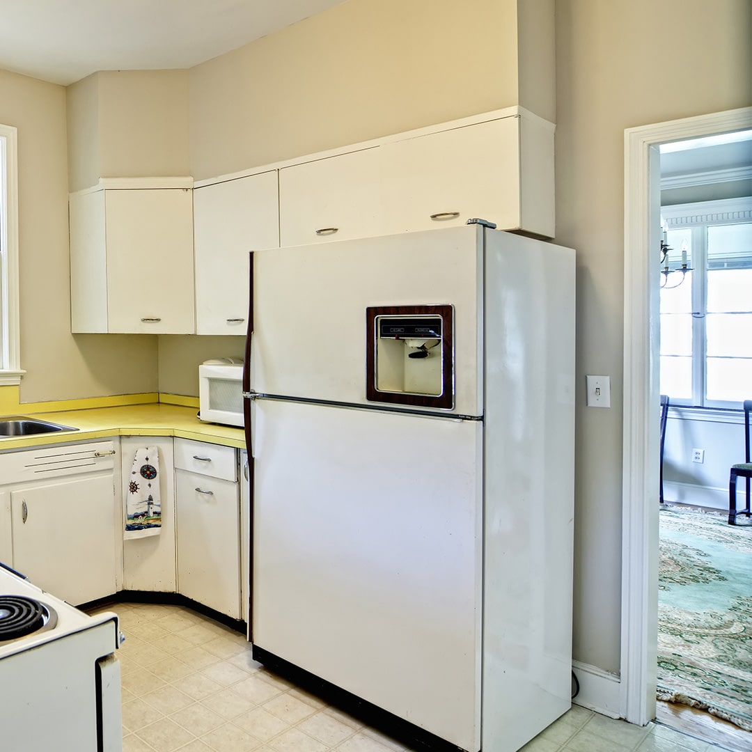 A Helpful Guide to Refrigerator Removal and Replacement